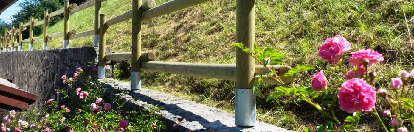 Staffe e accessori per l'arredo esterno